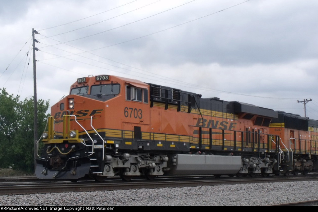 BNSF 6703